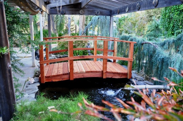 6 Foot Garden Bridge: Compact Design, Benefits, and Redwood ...